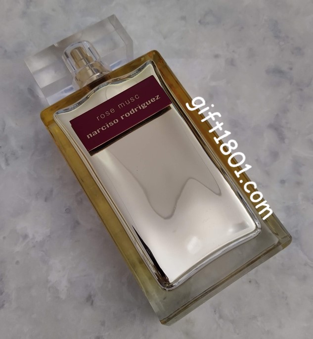 กิฟท์แกะกล่องกันกับ Narciso Rose Musk